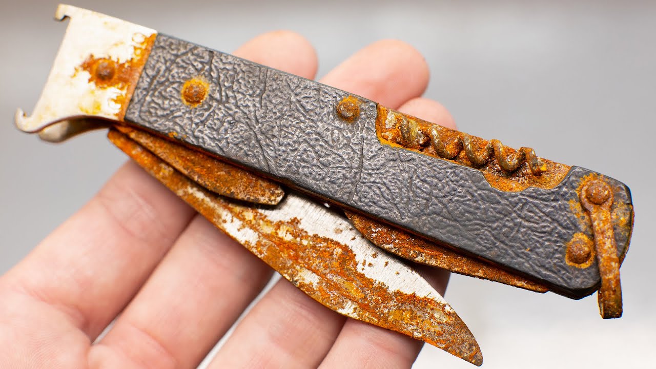 Rusty old hunting pocket knife restoration - YouTube