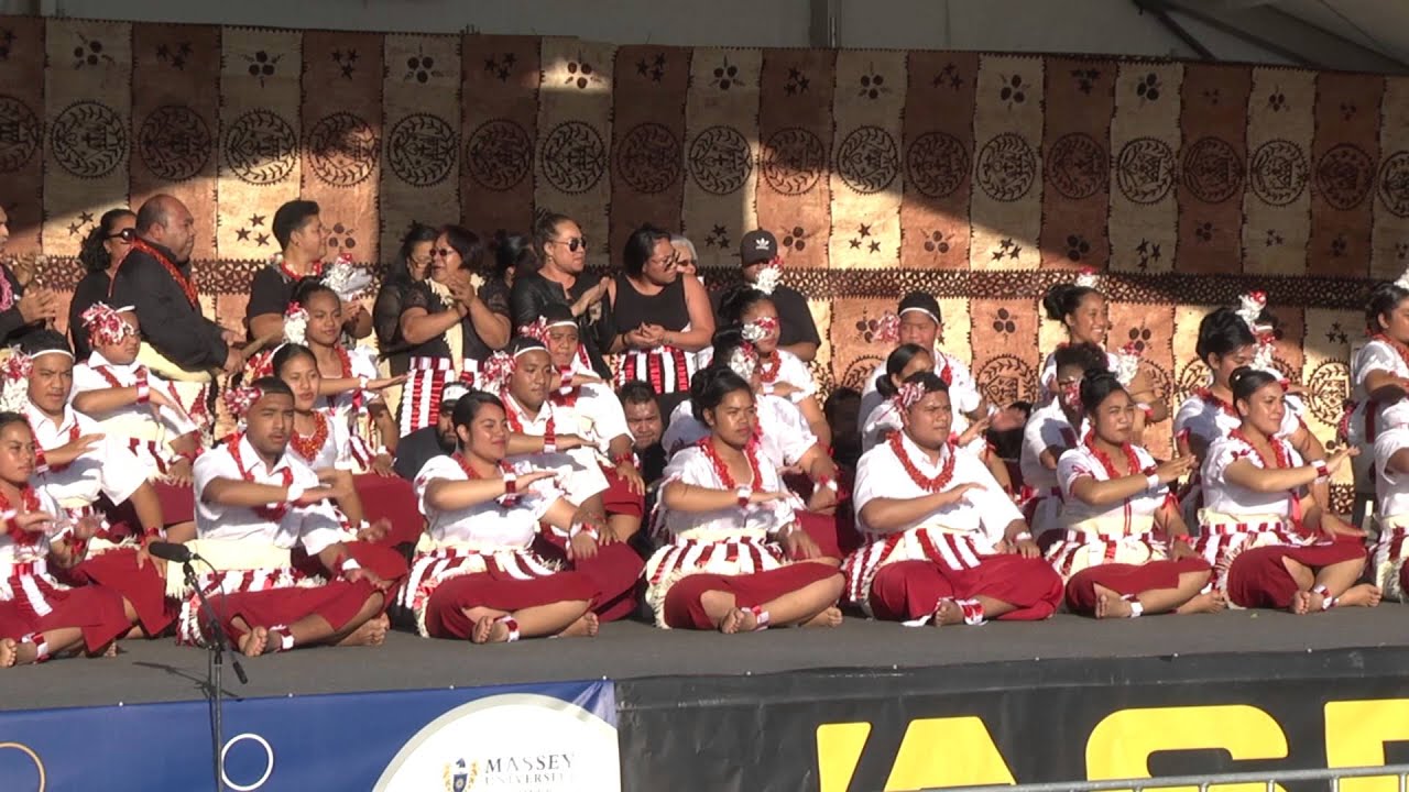 Tongan Stage ASB Polyfest 2016 Ma'ulu'ulu Kia Aroha College - YouTube