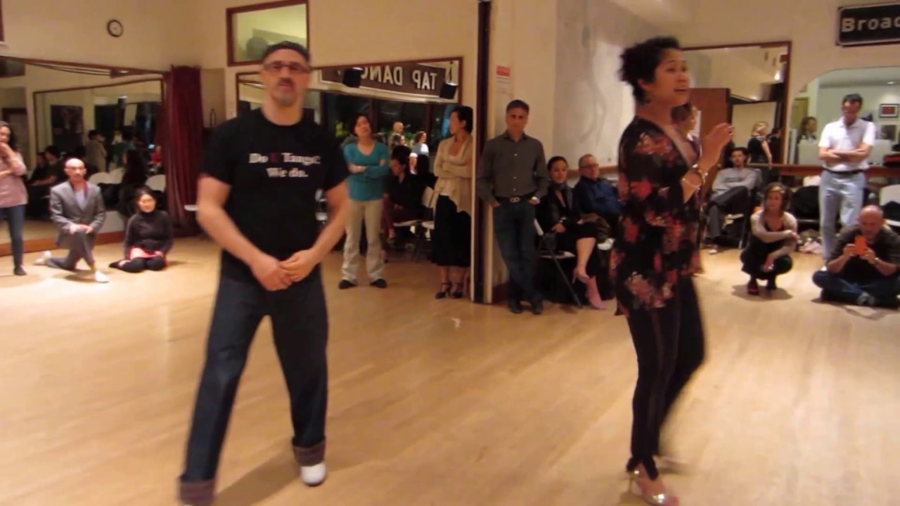 Tango Lesson: Close Embrace Alteration - YouTube