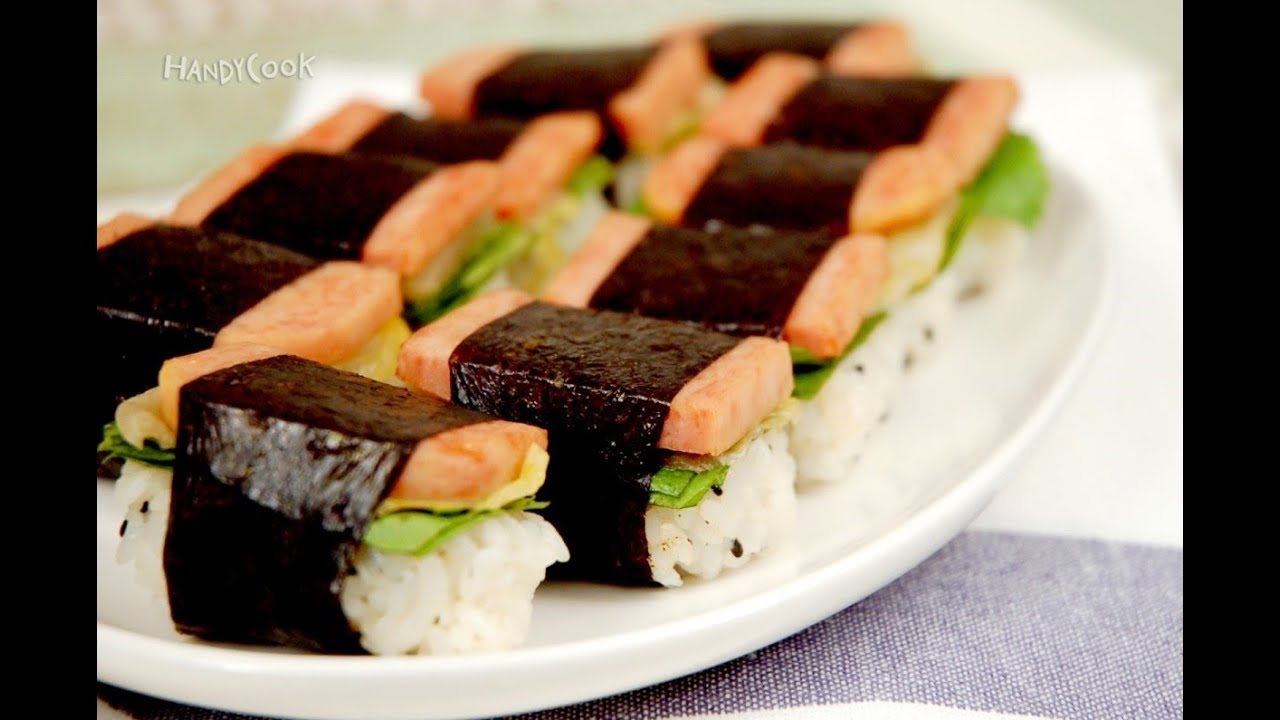 묵은지스팸주먹밥 - ripened kimchi spam rice ball - YouTube