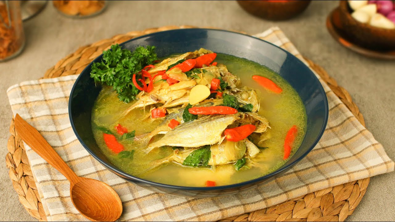 Ikan Selar Kuah Kuning Simple - Resep Kuah Kuning Rumahan - YouTube