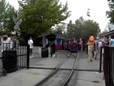 Lagoon's Wild Kingdom Train - YouTube