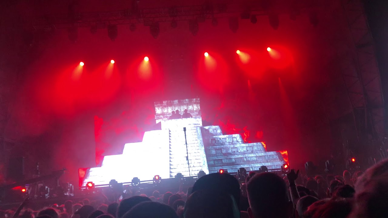 Pendulum Trinity Intro SW4 2019 - YouTube