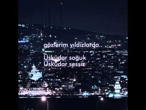 Hüzün dolu bir şiir ağlıyorum anlamıyorsun