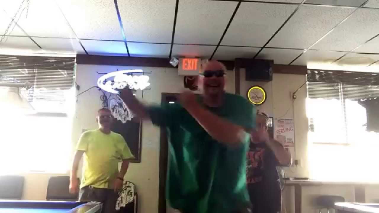 Paul Foltz bored as hell at r&k pub - YouTube
