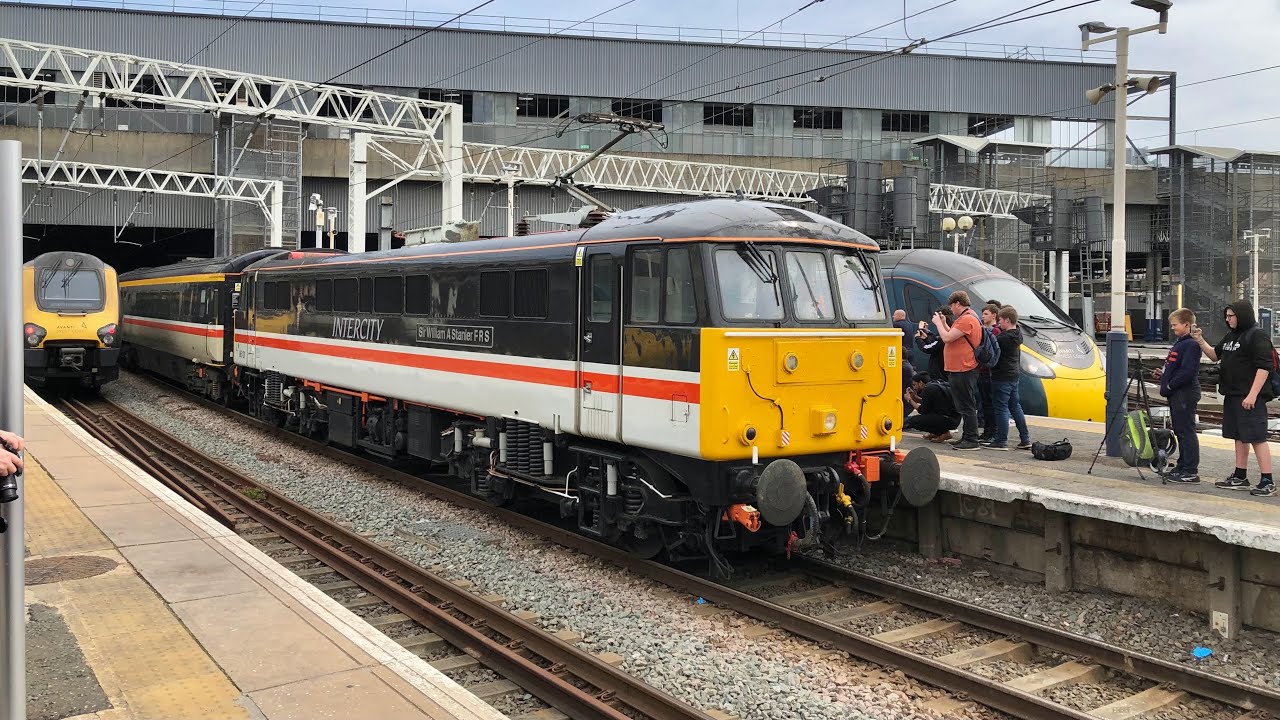 1980s era Class 86 hauled Avanti capacity train arriving at & departing ...