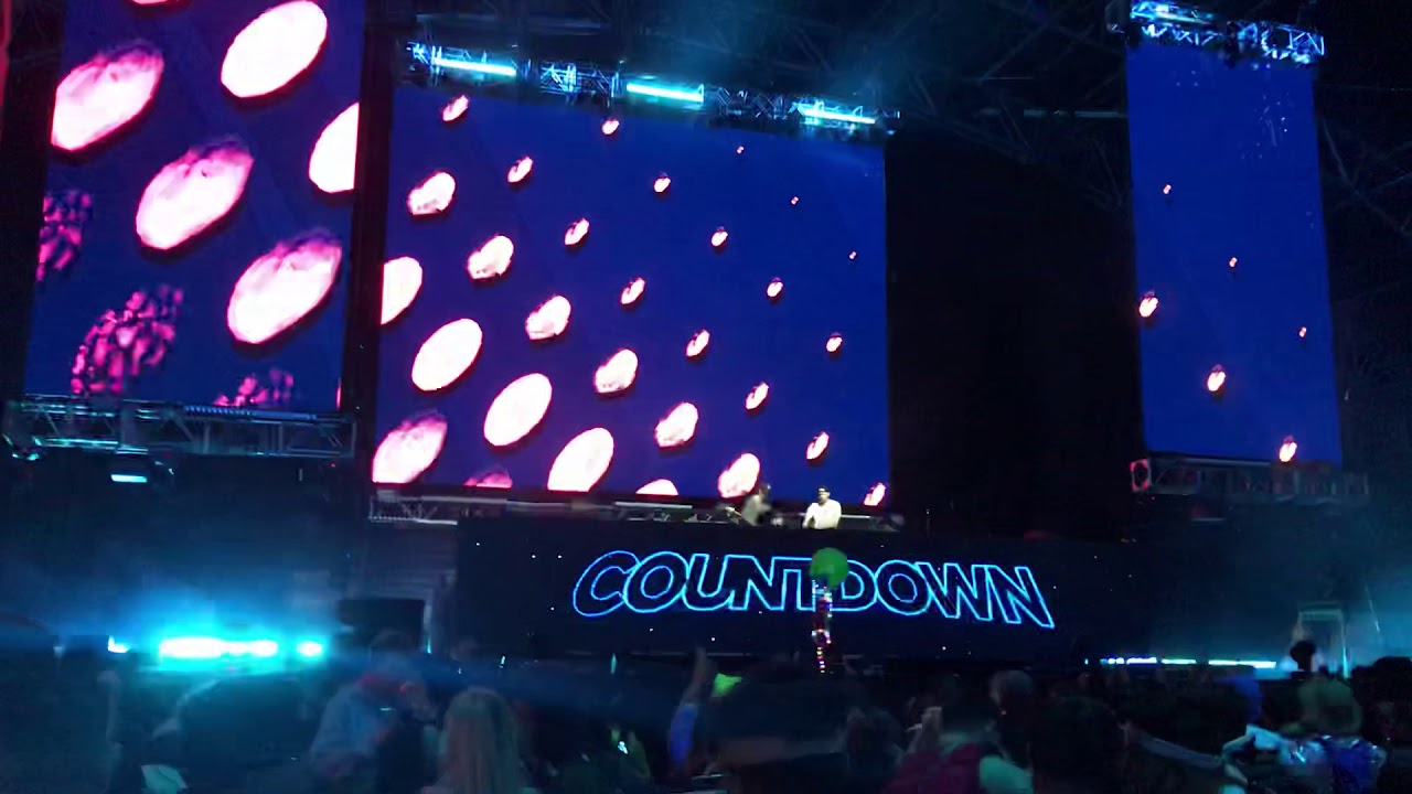 Lost Kings- First Love live @ Countdown NYE 2019 - YouTube