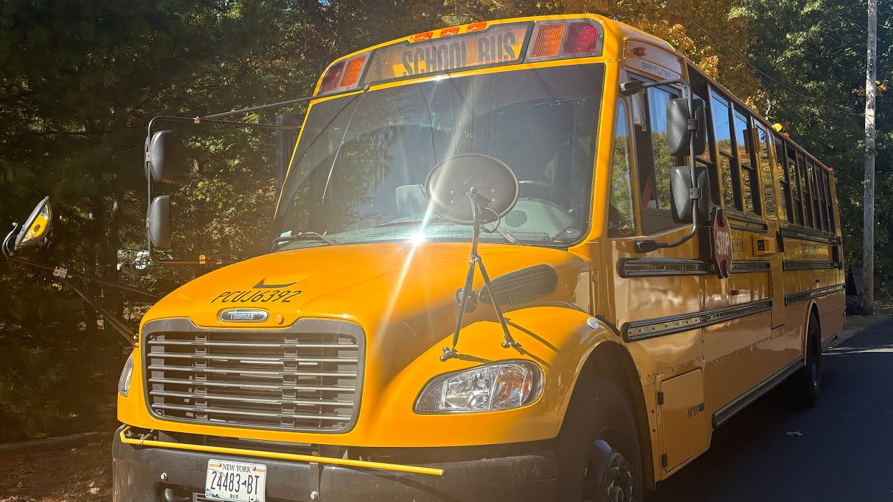 Monday School Bus Spotting - YouTube