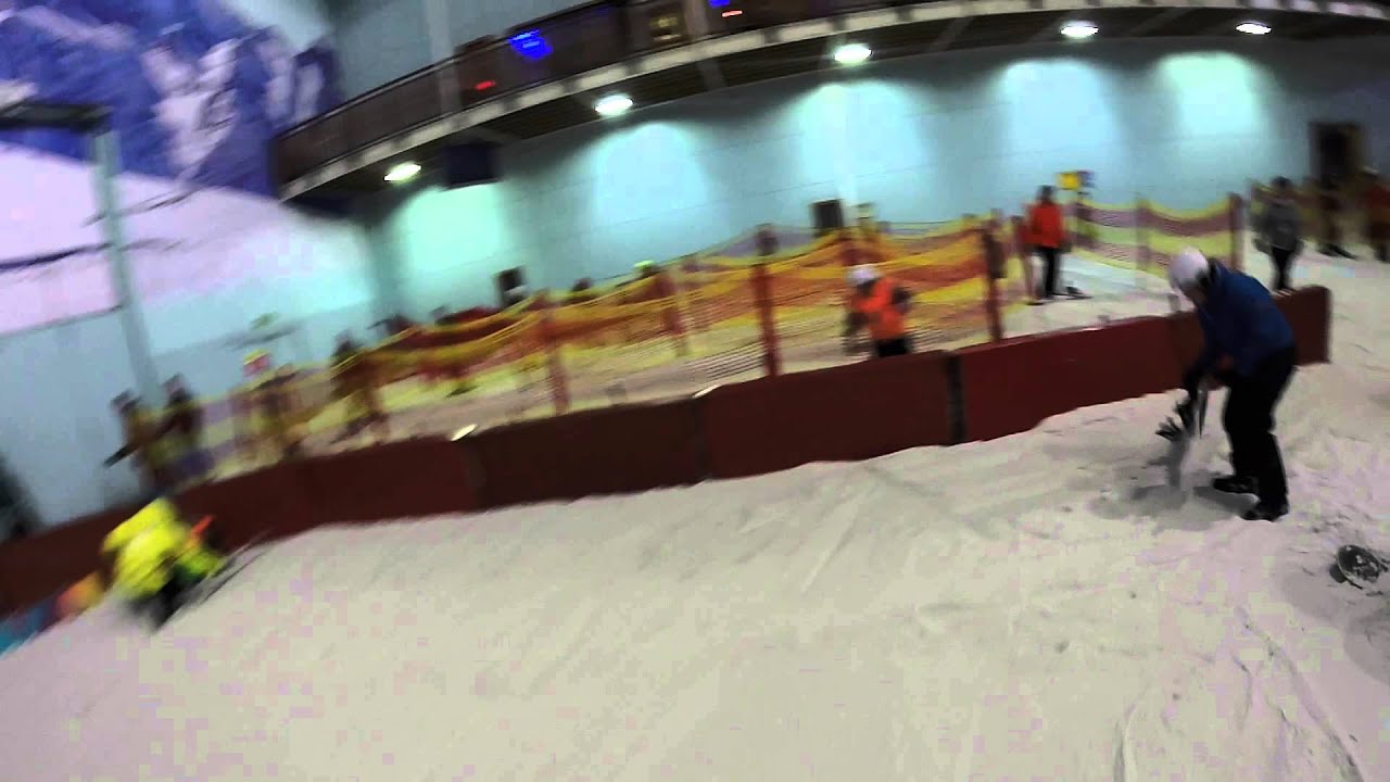 First solo 180m slope at Chill Factore Manchester - YouTube