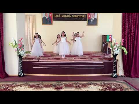 Ağ çiçək rəqsi