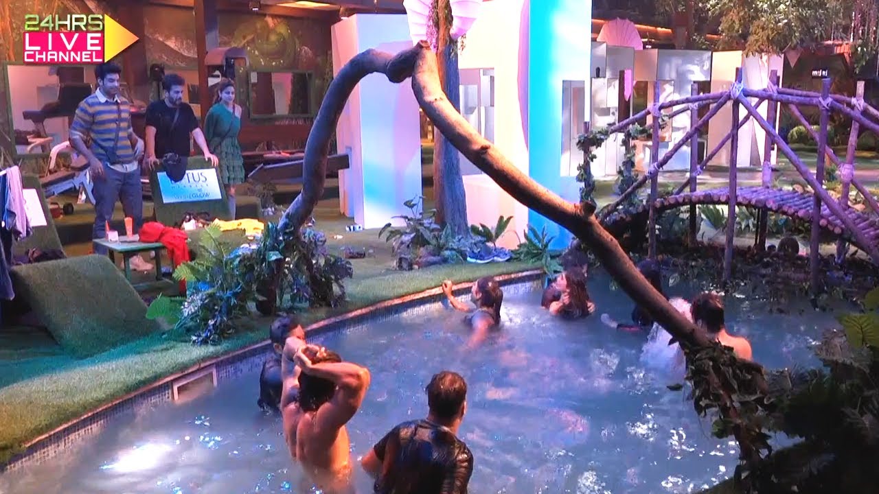 Bigg Boss 15 Live: घर में शुरू हुई शानदार Pool Party, Tejasswi के कहने ...