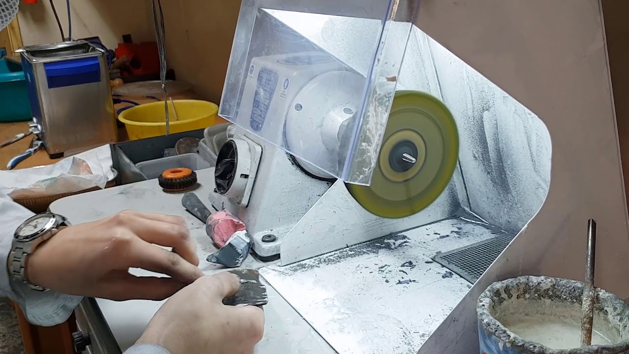 Polissage de bijoux - YouTube