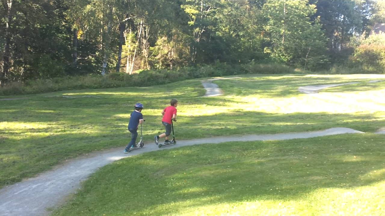 Kickbike racing i Murkelparken - YouTube