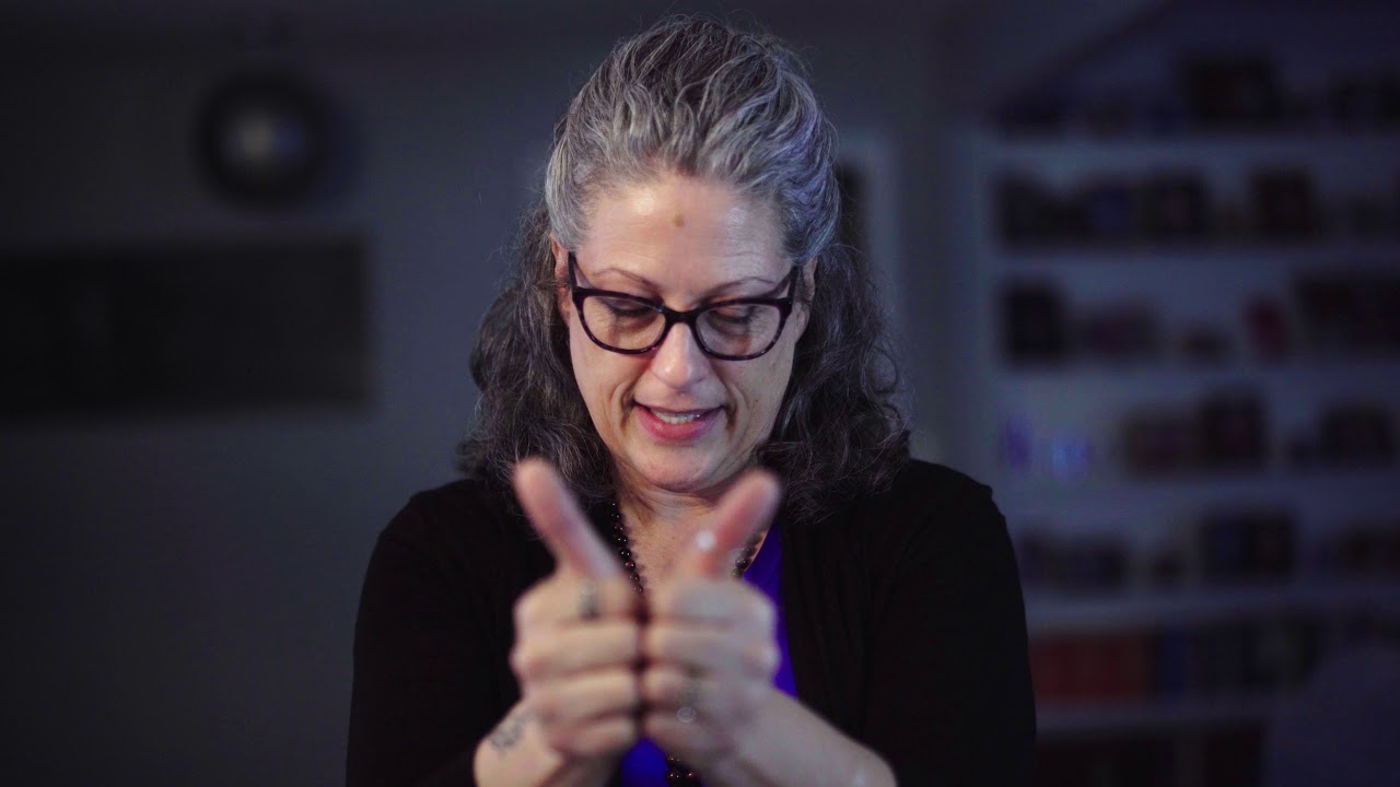 Determination: Mushtika Mudra (inner fire) - YouTube