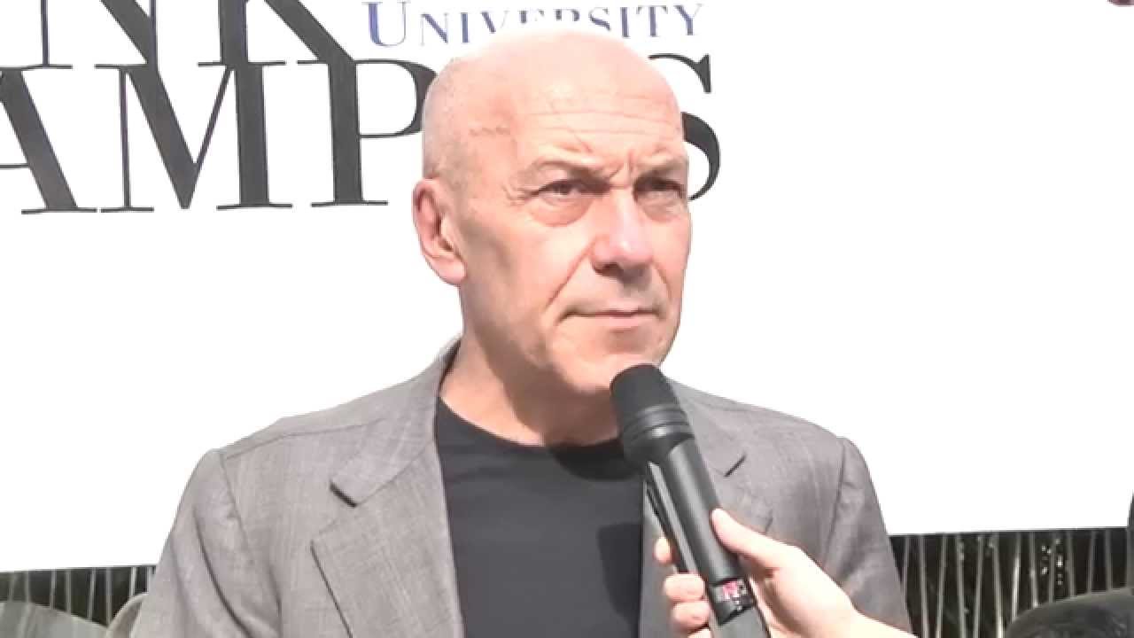 Intervista a Claudio Velardi - YouTube