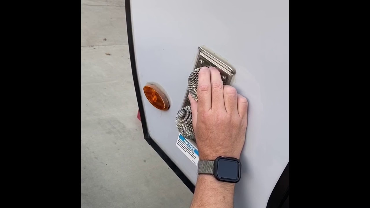 GeoPro 12SRK Vent Screen Installation: Super Simple! - YouTube