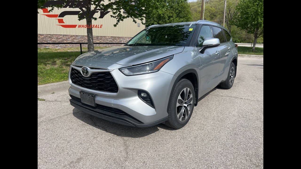 2021 Toyota Highlander XLE Kansas City, Overland Park, Shawnee, Olathe ...