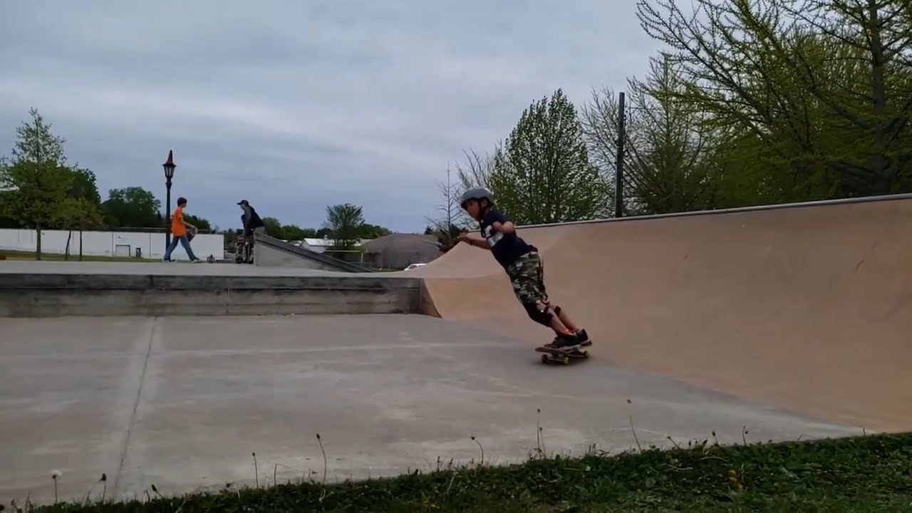 Some sick skate skills The Best Skateboarding Moments - YouTube