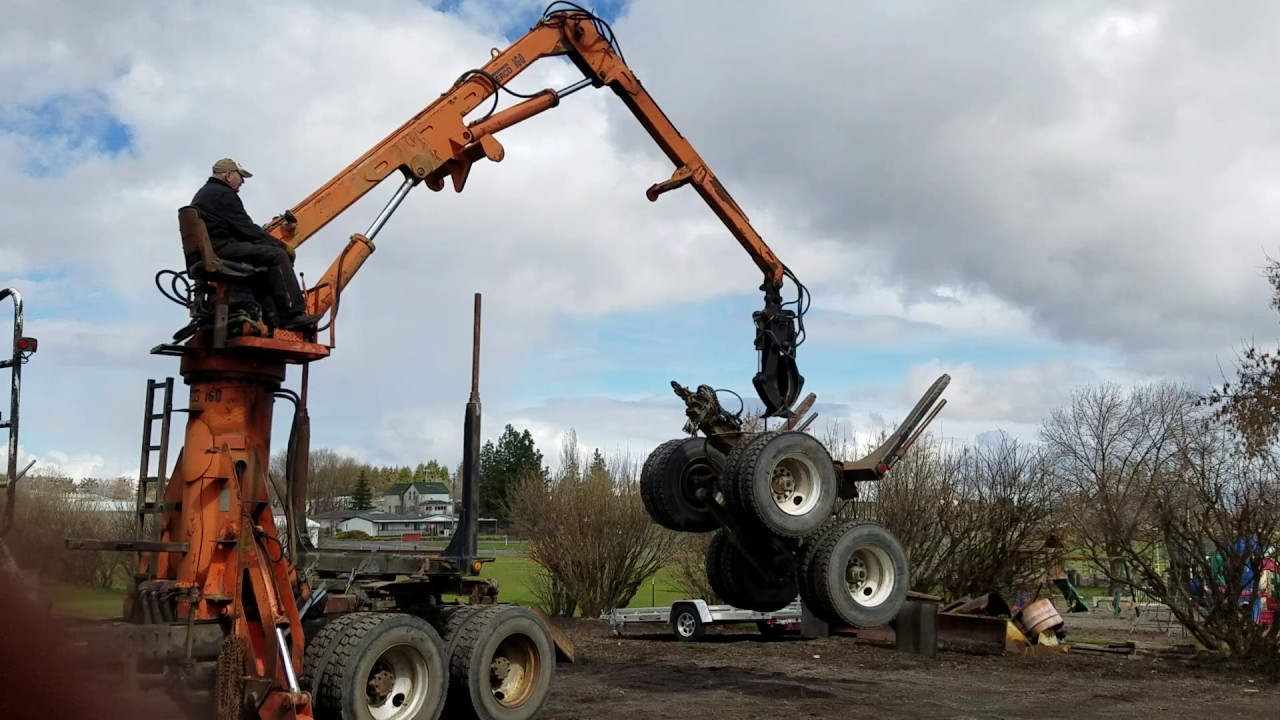 Serco 160 log loader for auction - YouTube