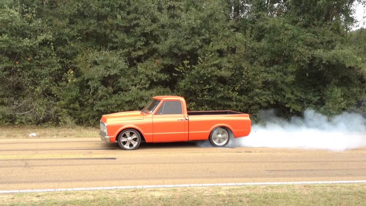 Brad's 69 c10 burnout - YouTube