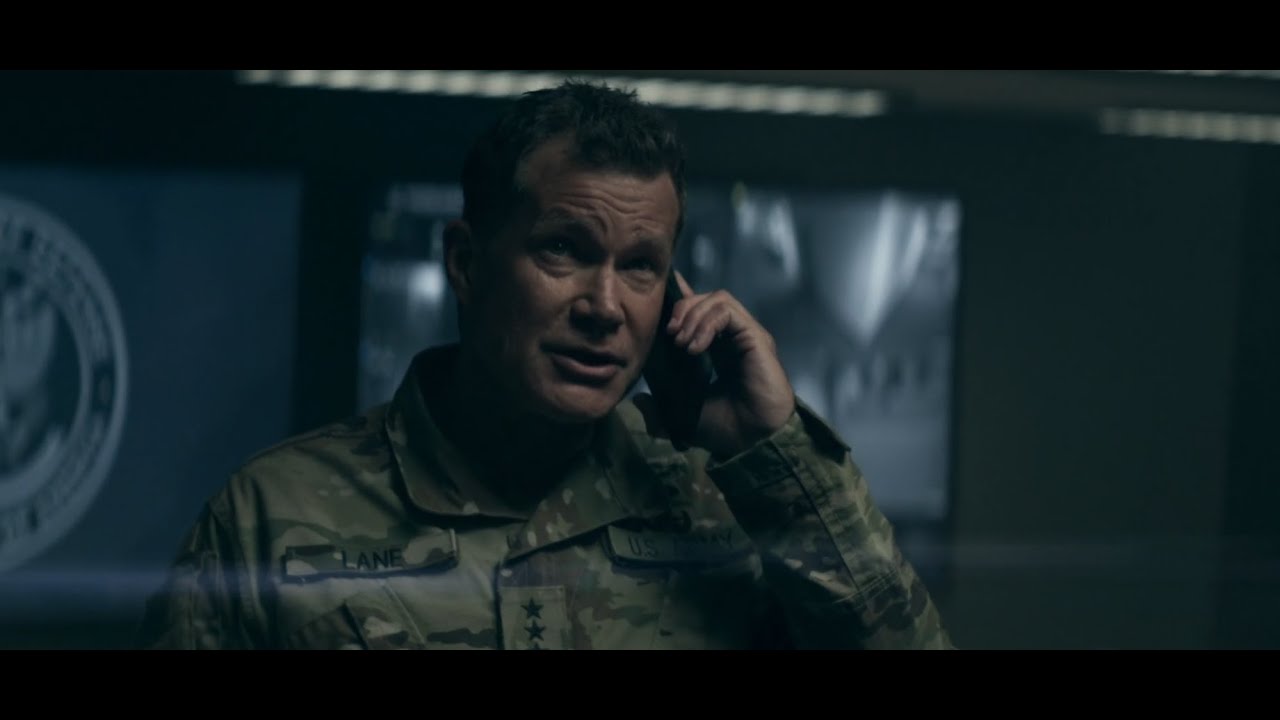 El General Sam Lane descubre que Intergang tiene la sangre de Superman ...