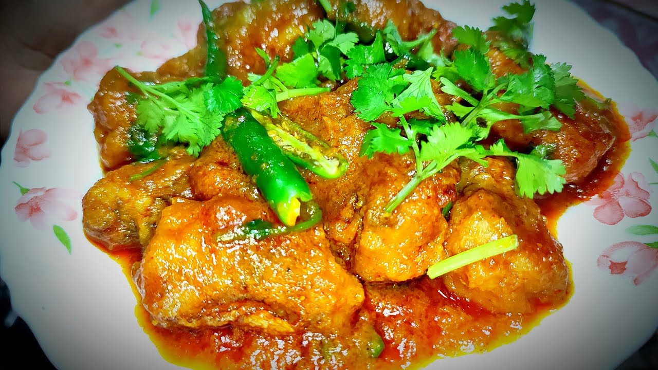 || গোটা লোটে মাছের ঝাল || Lotte fish curry recipe || - YouTube