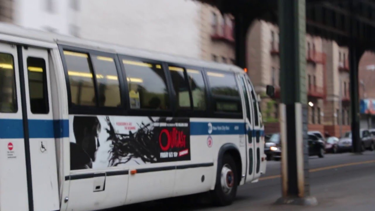1998 Novabus RTS #4914 on the Bx32 at Jerome Avenue and 192nd Street ...