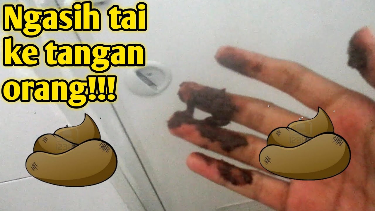 PRANK NGASIH TAI KE TANGAN ORANG!!! SAMPE EMOSI!! - YouTube