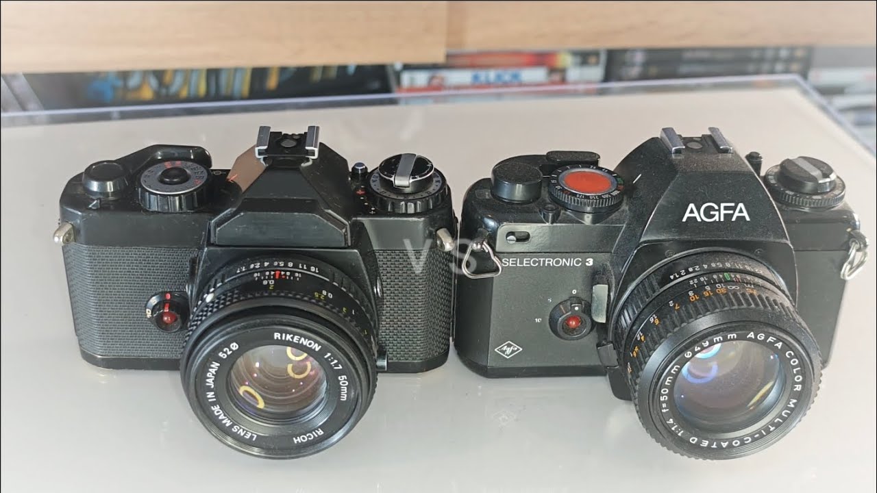 REVUEFLEX AC 2 vs AGFA SELECTRONIC 3 - YouTube