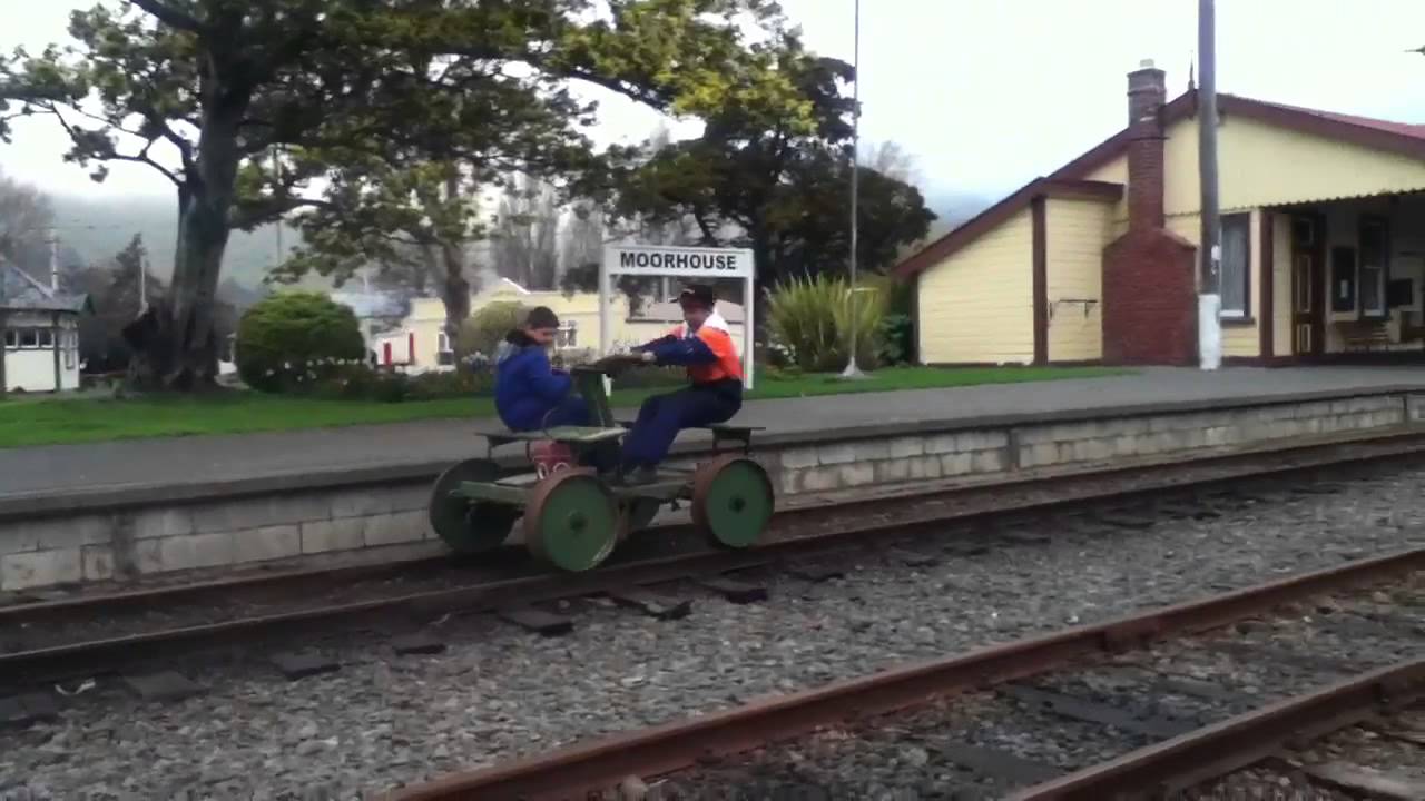 Hand jigger at Ferrymead - YouTube