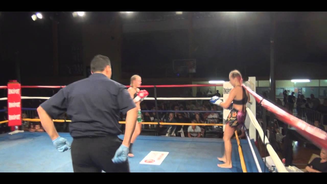 Caley Reece vs Martyna Krol round 4 - YouTube