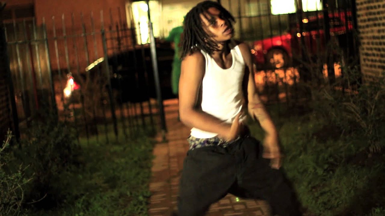 YUNG JUICE - Frenemies OFFICIAL VIDEO Shot By: @LiLeFilms - YouTube