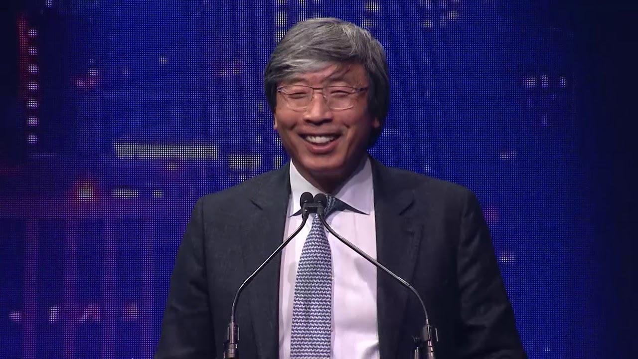 Dr. Patrick Soon-Shiong accepts the Distinguished Business Leader award ...