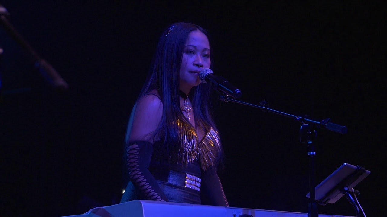 Melody Best Band performing Strawberry Wine - YouTube