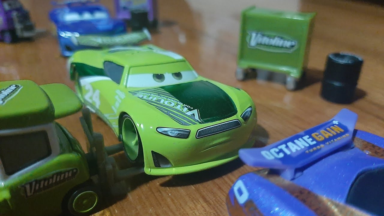 Cars 3 Diecast Review: Chase Racelott - YouTube