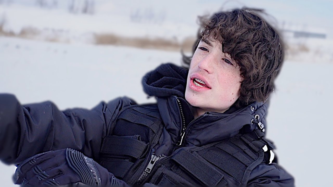 ADAM - CLAP CLAP (Clip Officiel) - YouTube