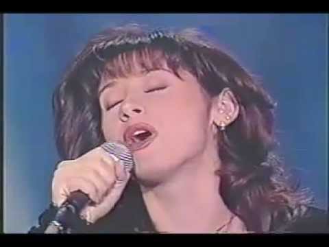 Lara Fabian - Tu T'en Vas (live at Sonia Benezra 94) - YouTube