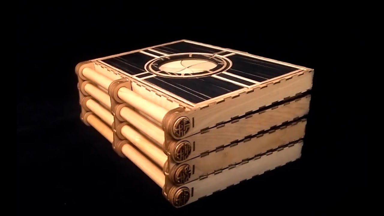 A 19 years old high school student spend 1600 hours to make a magic ...