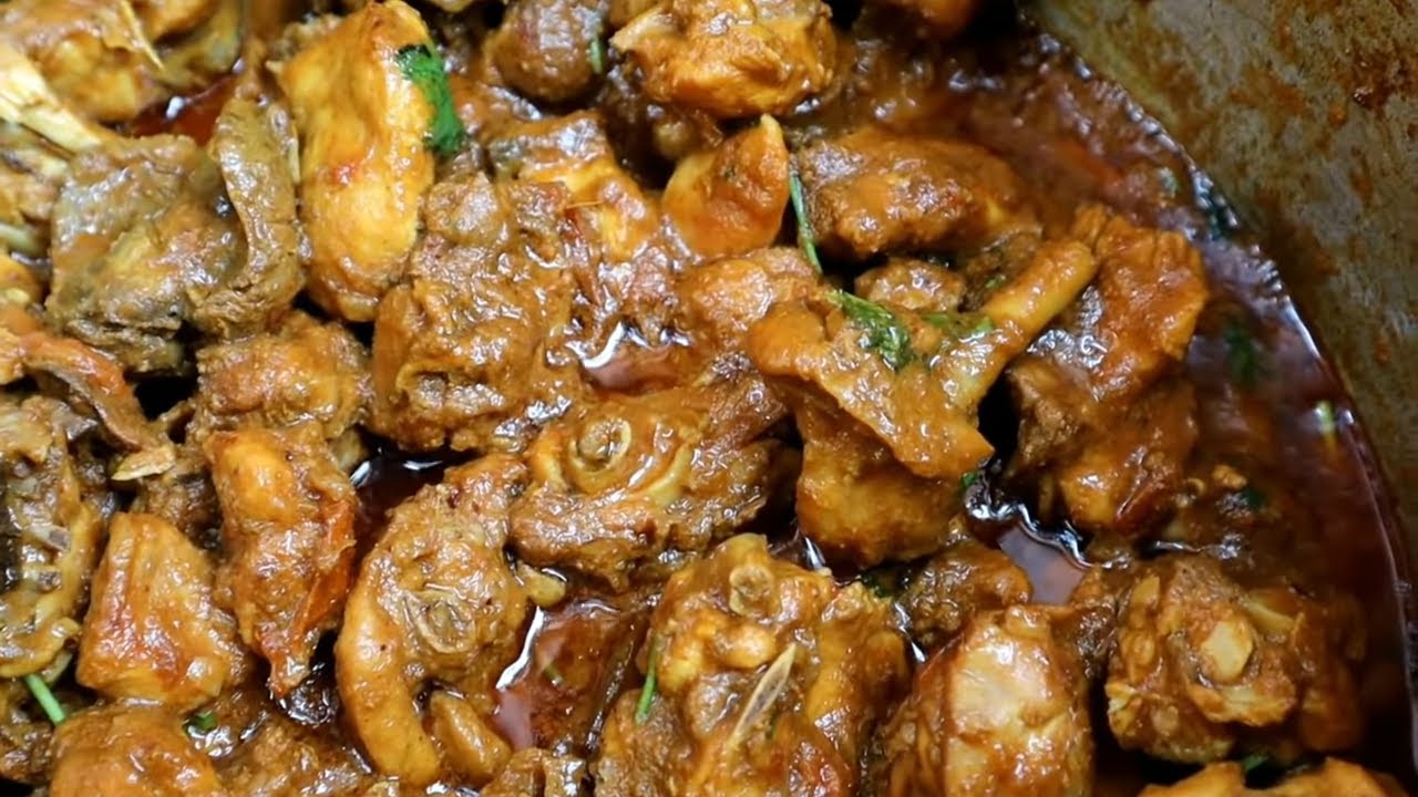 Enjoying Sunday Special Chicken Kasha 😋 I Desi home Style - YouTube