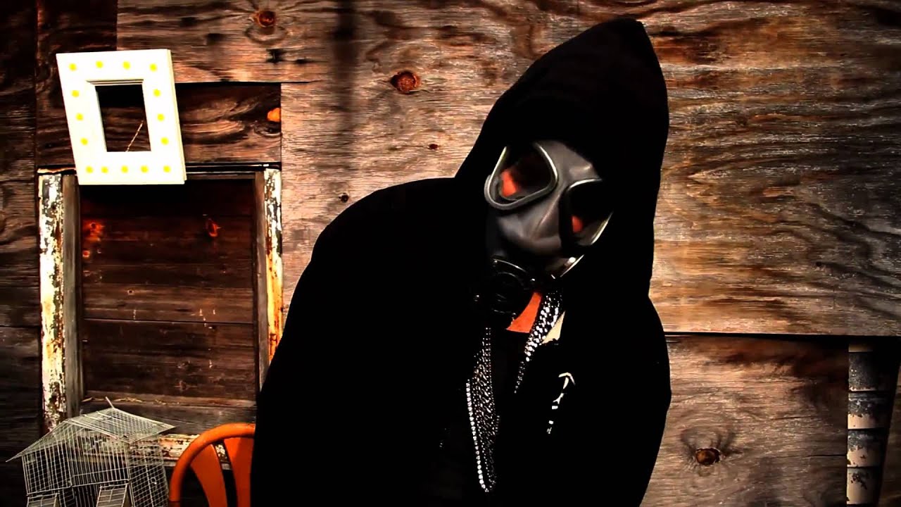 LOS DIOSES DE LA GUERRA Gran Omar y Rey Chesta (uBe Tank Tops) - YouTube