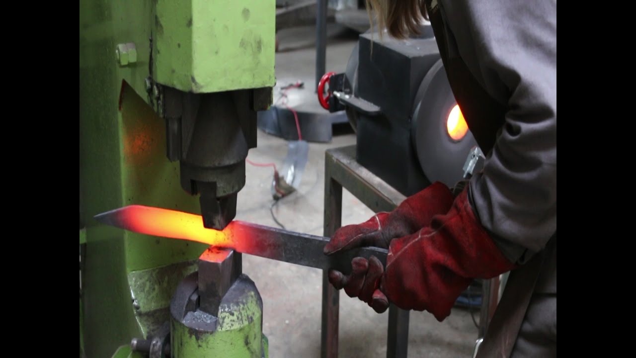 Tutorial. How to forge a pattern welded Seax knife. - YouTube