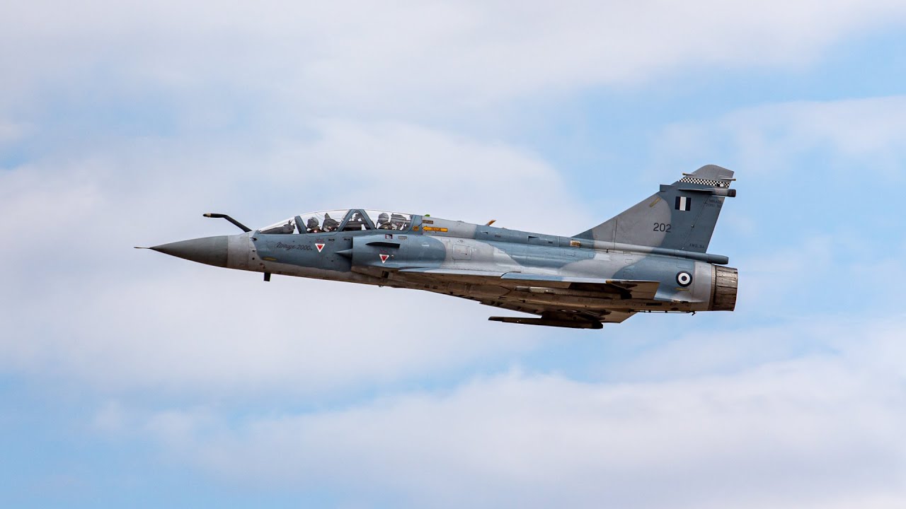 HAF Mirage 2000 double takeoff with afterburner - Athens Flying Week ...