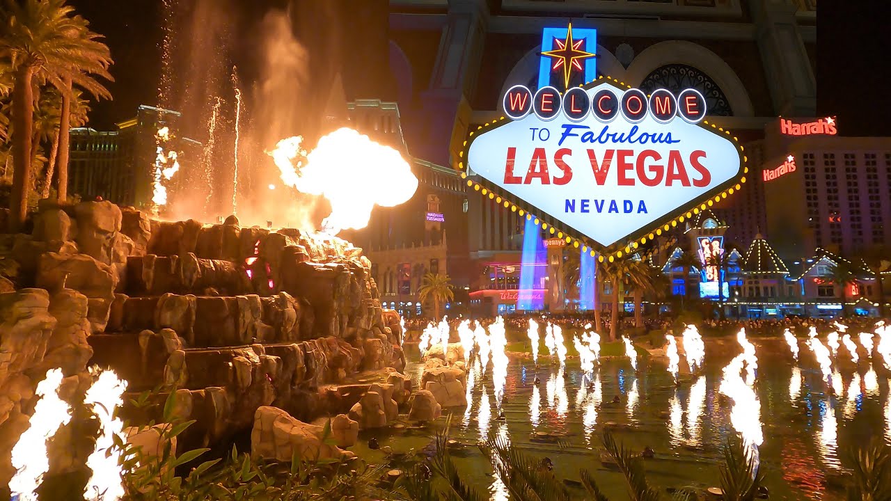 4K Mirage Volcano Show in Las Vegas, December 21, 2021 - YouTube