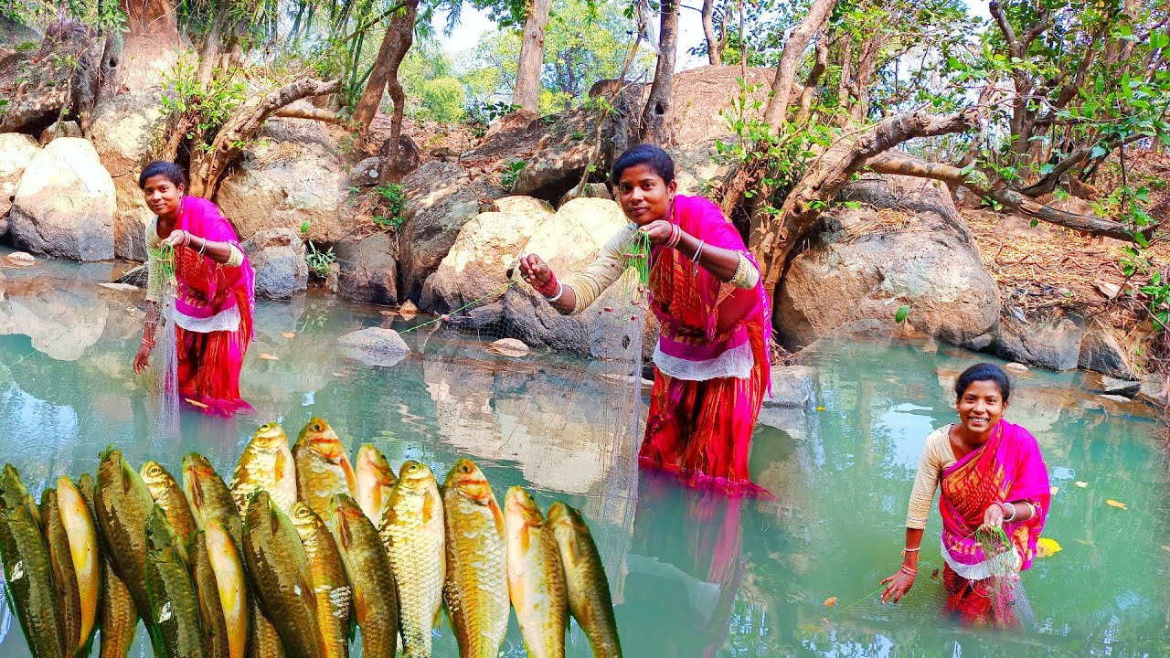 Tribal Lady Fishing In The River || Lady Fishing Video || Village ...