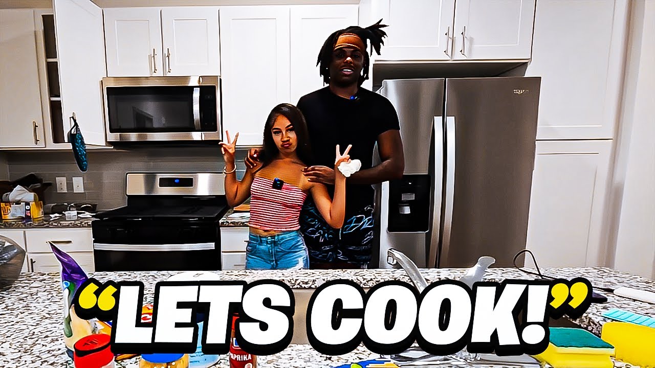 Wavy Mello's First Time Cooking with Hannah.. (Gone Wrong) - YouTube