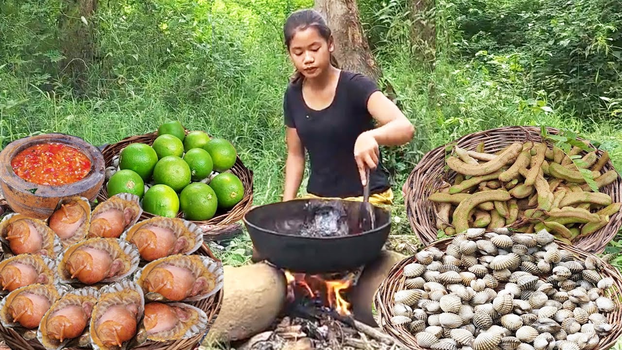Survival in cooking forest Cooking oysters spicy tasty with ripe ...