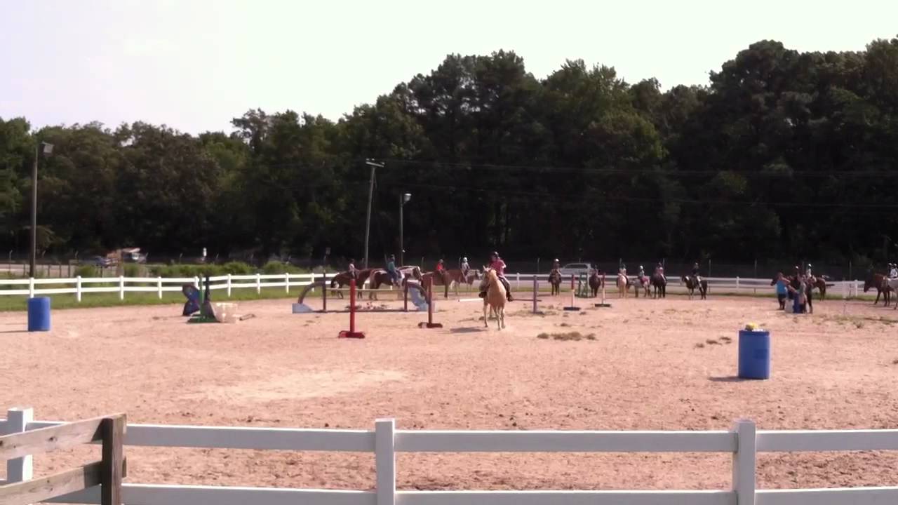 Alayna's horseback riding camp - YouTube