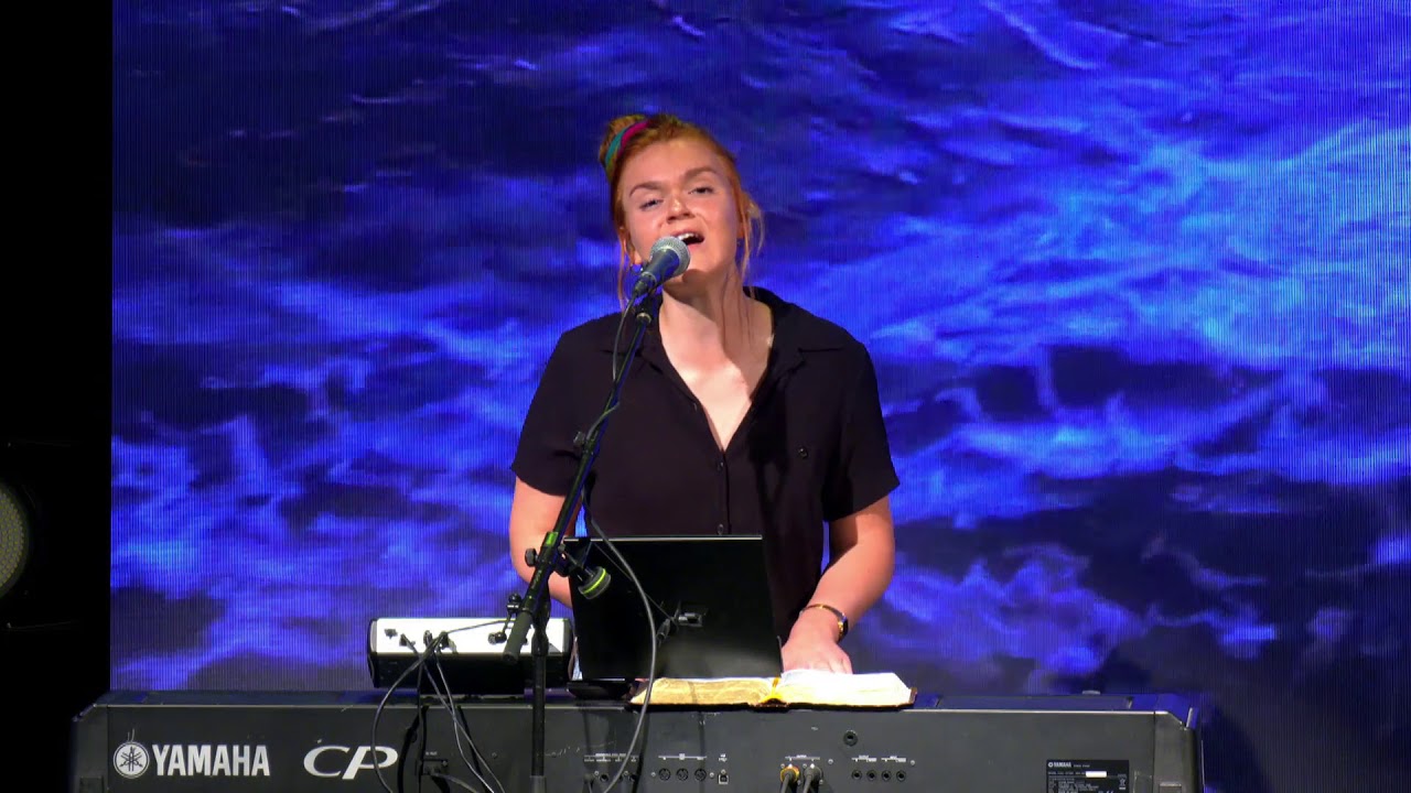 Worship Devotional in Hebrew & English - By Rebekah Wagner - YouTube