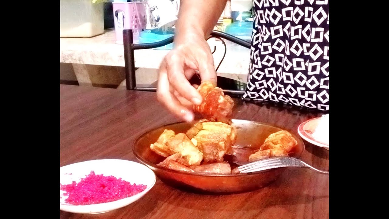 DELICIOUS FILIPINO CRISPY DEEP-FRIED PORK ! SI CUTE DOG COOL KAIN DAW ...