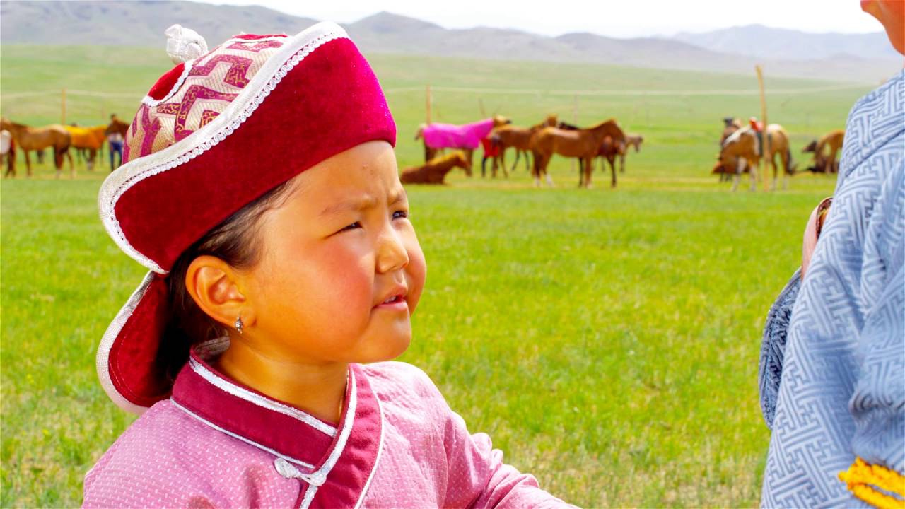 Naadam Sur harvaa 50sek - YouTube